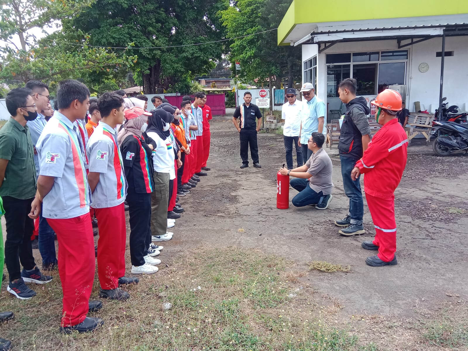 Manfaat dan Fungsi APAR Untuk Perusahaan Atau Instansi - Sysco Fire ...